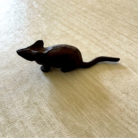Art | Vintage Cast Iron Metal Mouse | Poshmark